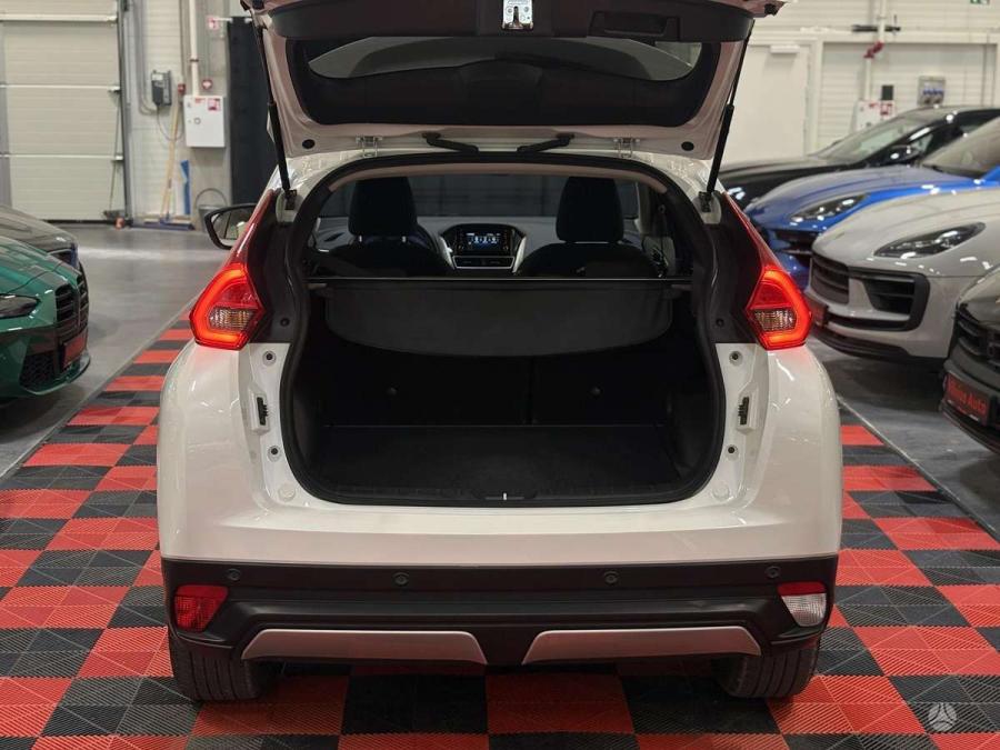 Balts Mitsubishi Eclipse Cross 2018 Viļņa, ar dzinēja tilpumu 1.50 L un nobraukumu 136 tūkst. km par 16499 €, foto 31 vietnē AUTOMOTO.COM.LV