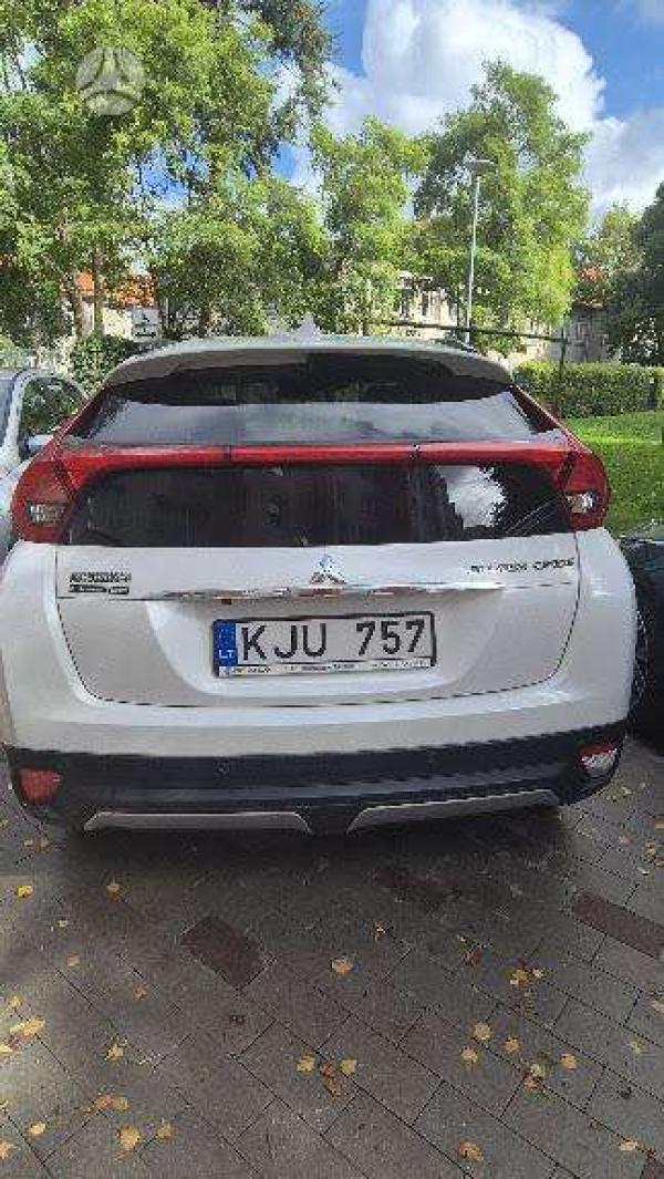 Мицубиси Эклипс Кросс 2018 в Клайпеда на AUTOMOTO.COM.LV Белый Мицубиси Эклипс Кросс 2018 в Клайпеда, объемом двигателя 1.50 л и пробегом 36 тыс. км за 17100 €, фото 3 на AUTOMOTO.COM.LV
