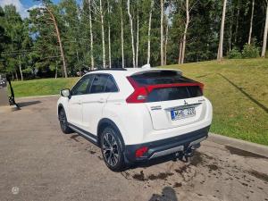 Balts Mitsubishi Eclipse Cross 2019 Utena, ar dzinēja tilpumu 1.50 L un nobraukumu 143 tūkst. km par 14500 €, foto 3 vietnē AUTOMOTO.COM.LV