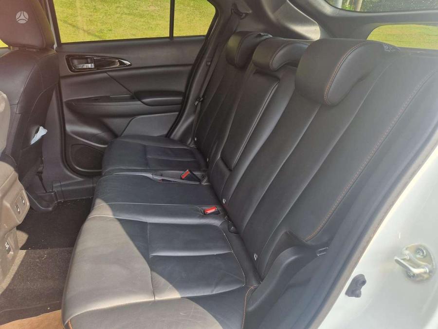 Balts Mitsubishi Eclipse Cross 2019 Utena, ar dzinēja tilpumu 1.50 L un nobraukumu 143 tūkst. km par 14500 €, foto 6 vietnē AUTOMOTO.COM.LV