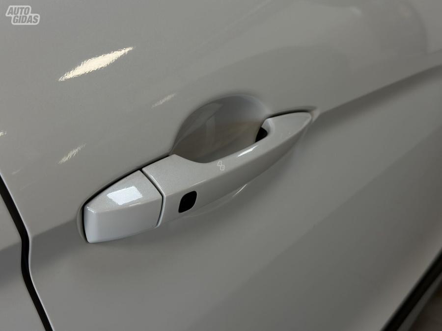 White Mitsubishi Eclipse Cross 2020 in Vilnius, with an engine capacity of 1.50 L and mileage of 28 thousand km for 18500 €, photo 9 on AUTOMOTO.COM.LV