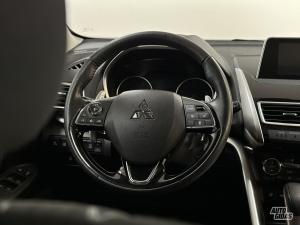 White Mitsubishi Eclipse Cross 2020 in Vilnius, with an engine capacity of 1.50 L and mileage of 28 thousand km for 18500 €, photo 18 on AUTOMOTO.COM.LV