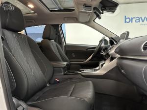 White Mitsubishi Eclipse Cross 2020 in Vilnius, with an engine capacity of 1.50 L and mileage of 28 thousand km for 18500 €, photo 19 on AUTOMOTO.COM.LV