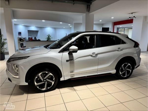 Balts Mitsubishi Eclipse Cross 2021 Kauņa, ar dzinēja tilpumu 2.40 L un nobraukumu 44 tūkst. km par 26417 €, foto 2 vietnē AUTOMOTO.COM.LV