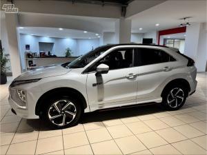 White Mitsubishi Eclipse Cross 2021 in Kaunas, with an engine capacity of 2.40 L and mileage of 44 thousand km for 26417 €, photo 6 on AUTOMOTO.COM.LV