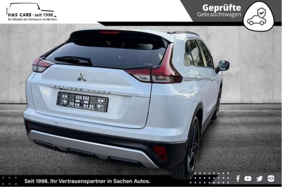 White Mitsubishi Eclipse Cross 2022 in Kaunas, with an engine capacity of 2.40 L and mileage of 25 thousand km for 22590 €, photo 5 on AUTOMOTO.COM.LV