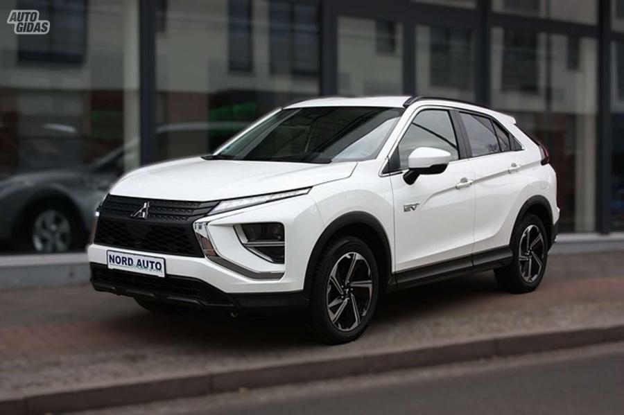 Balts Mitsubishi Eclipse Cross 2022 Kauņa, ar dzinēja tilpumu 2.40 L un nobraukumu 57 tūkst. km par 22369 €, foto 2 vietnē AUTOMOTO.COM.LV