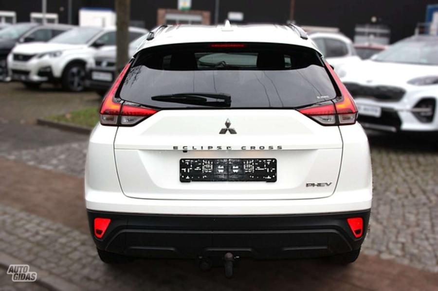 Balts Mitsubishi Eclipse Cross 2022 Kauņa, ar dzinēja tilpumu 2.40 L un nobraukumu 57 tūkst. km par 22369 €, foto 9 vietnē AUTOMOTO.COM.LV