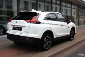 Balts Mitsubishi Eclipse Cross 2022 Kauņa, ar dzinēja tilpumu 2.40 L un nobraukumu 57 tūkst. km par 22369 €, foto 10 vietnē AUTOMOTO.COM.LV