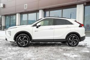 Balts Mitsubishi Eclipse Cross 2022 Viļņa, ar dzinēja tilpumu 2.36 L un nobraukumu 40 tūkst. km par 21950 €, foto 6 vietnē AUTOMOTO.COM.LV
