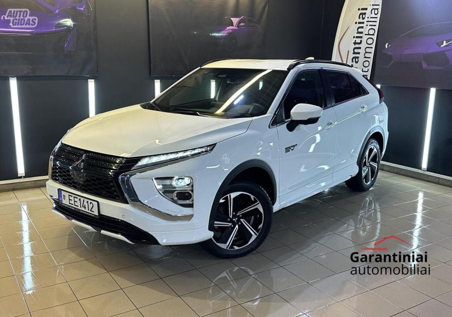 Balts Mitsubishi Eclipse Cross 2023 Avižieniai, ar dzinēja tilpumu 2.40 L un nobraukumu 92 tūkst. km par 22550 €, foto 1 vietnē AUTOMOTO.COM.LV