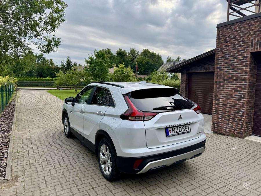 Balts Mitsubishi Eclipse Cross 2022 Kauņa, ar dzinēja tilpumu 2.36 L un nobraukumu 99 tūkst. km par 20450 €, foto 7 vietnē AUTOMOTO.COM.LV