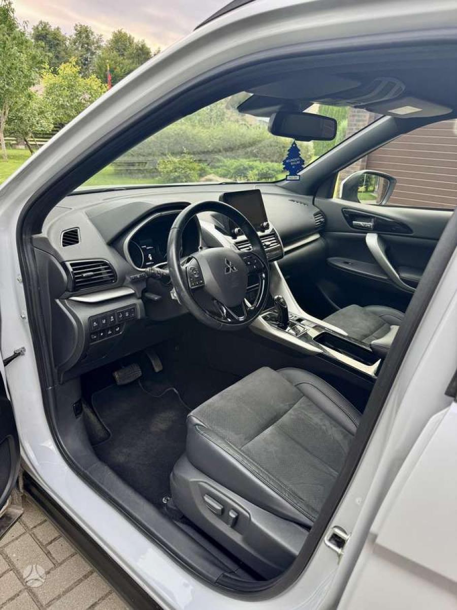 Balts Mitsubishi Eclipse Cross 2022 Kauņa, ar dzinēja tilpumu 2.36 L un nobraukumu 99 tūkst. km par 20450 €, foto 14 vietnē AUTOMOTO.COM.LV