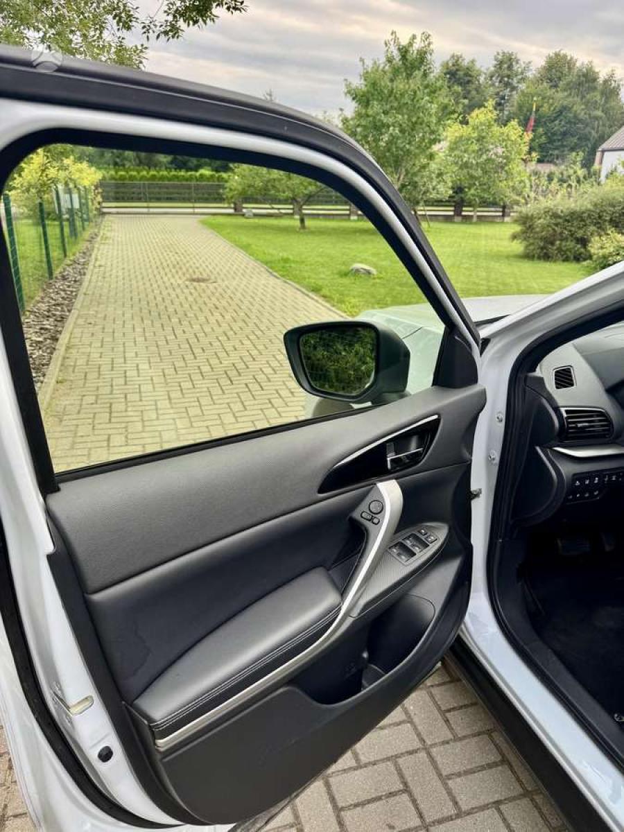Balts Mitsubishi Eclipse Cross 2022 Kauņa, ar dzinēja tilpumu 2.36 L un nobraukumu 99 tūkst. km par 20450 €, foto 15 vietnē AUTOMOTO.COM.LV