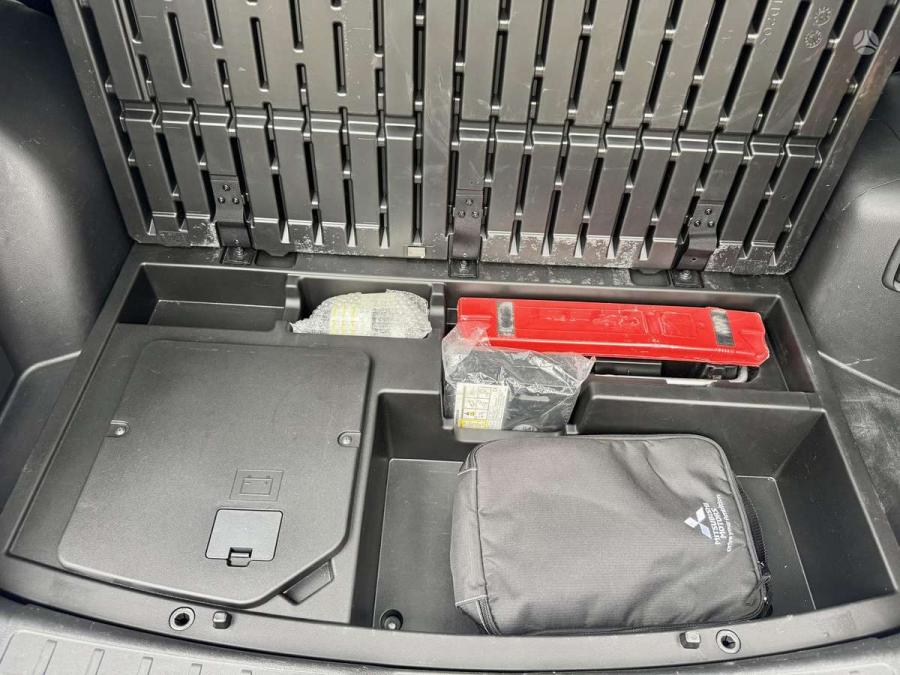 Balts Mitsubishi Eclipse Cross 2022 Kauņa, ar dzinēja tilpumu 2.36 L un nobraukumu 99 tūkst. km par 20450 €, foto 18 vietnē AUTOMOTO.COM.LV