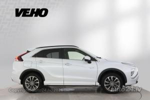 Balts Mitsubishi Eclipse Cross 2022 Tallina, ar dzinēja tilpumu 2.40 L un nobraukumu 51 tūkst. km par 23900 €, foto 2 vietnē AUTOMOTO.COM.LV