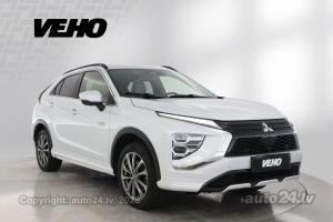 Balts Mitsubishi Eclipse Cross 2022 Tallina, ar dzinēja tilpumu 2.40 L un nobraukumu 51 tūkst. km par 23900 €, foto 5 vietnē AUTOMOTO.COM.LV