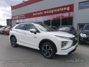 Balts Mitsubishi Eclipse Cross 2022 Tallina, ar dzinēja tilpumu 2.40 L un nobraukumu 80 tūkst. km par 26990 €, foto  vietnē AUTOMOTO.COM.LV