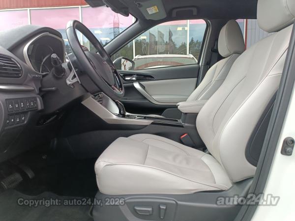 Balts Mitsubishi Eclipse Cross 2022 Tallina, ar dzinēja tilpumu 2.40 L un nobraukumu 80 tūkst. km par 26990 €, foto 7 vietnē AUTOMOTO.COM.LV