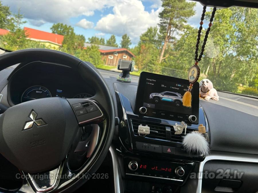Balts Mitsubishi Eclipse Cross 2022 Tallina, ar dzinēja tilpumu 2.40 L un nobraukumu 45 tūkst. km par 18500 €, foto 11 vietnē AUTOMOTO.COM.LV