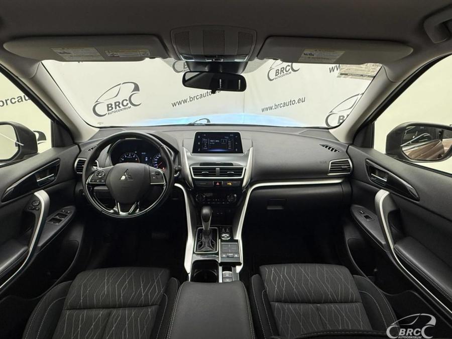 Mitsubishi Eclipse 2020 in Vilnius, with an engine capacity of 1.50 L and mileage of 75 thousand km for 14900 €, photo 4 on AUTOMOTO.COM.LV