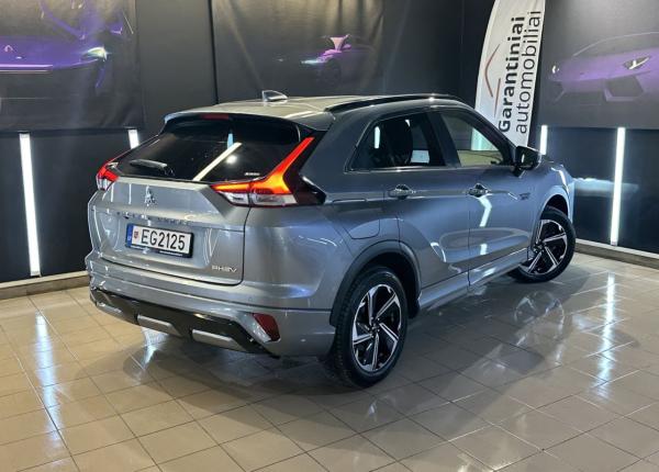 Mitsubishi Eclipse 2023 in Vilnius, with an engine capacity of 2.40 L and mileage of 95 thousand km for 21950 €, photo 3 on AUTOMOTO.COM.LV