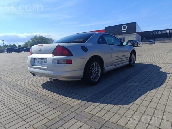 Grey Mitsubishi Eclipse 2000 in Riga, with an engine capacity of 3.00 L and mileage of 183 thousand km for 2000 €, photo 3 on AUTOMOTO.COM.LV