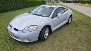 Pelēks Mitsubishi Eclipse 2006 Viļņa, ar dzinēja tilpumu 2.38 L un nobraukumu 166 tūkst. km par 3000 €, foto 4 vietnē AUTOMOTO.COM.LV