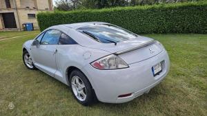 Pelēks Mitsubishi Eclipse 2006 Viļņa, ar dzinēja tilpumu 2.38 L un nobraukumu 166 tūkst. km par 3000 €, foto 5 vietnē AUTOMOTO.COM.LV