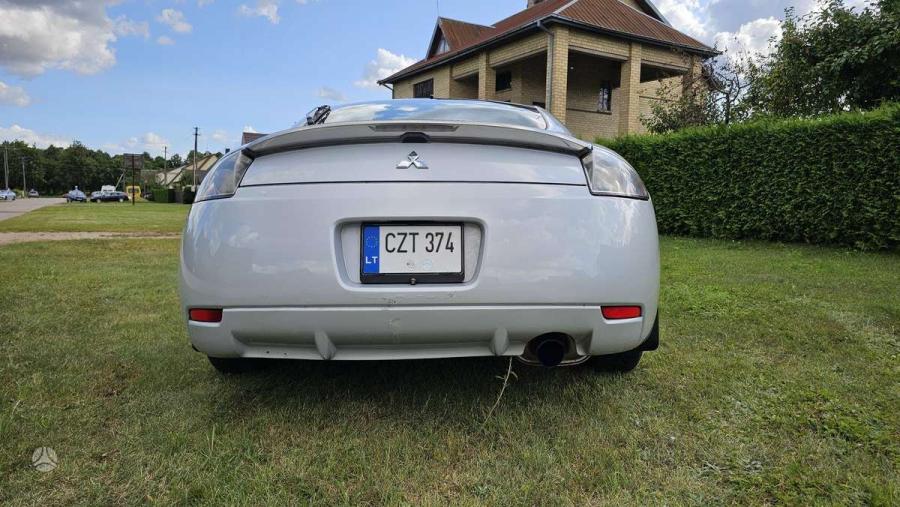 Pelēks Mitsubishi Eclipse 2006 Viļņa, ar dzinēja tilpumu 2.38 L un nobraukumu 166 tūkst. km par 3000 €, foto 6 vietnē AUTOMOTO.COM.LV
