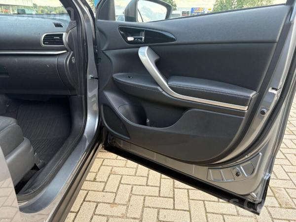 Pelēks Mitsubishi Eclipse 2022 Rīga, ar dzinēja tilpumu 1.50 L un nobraukumu 45 tūkst. km par 16500 €, foto 9 vietnē AUTOMOTO.COM.LV