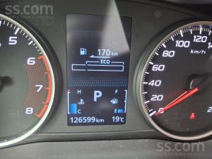 Red Mitsubishi Eclipse 2019 in Riga, with an engine capacity of 1.50 L and mileage of 127 thousand km for 11300 €, photo 6 on AUTOMOTO.COM.LV