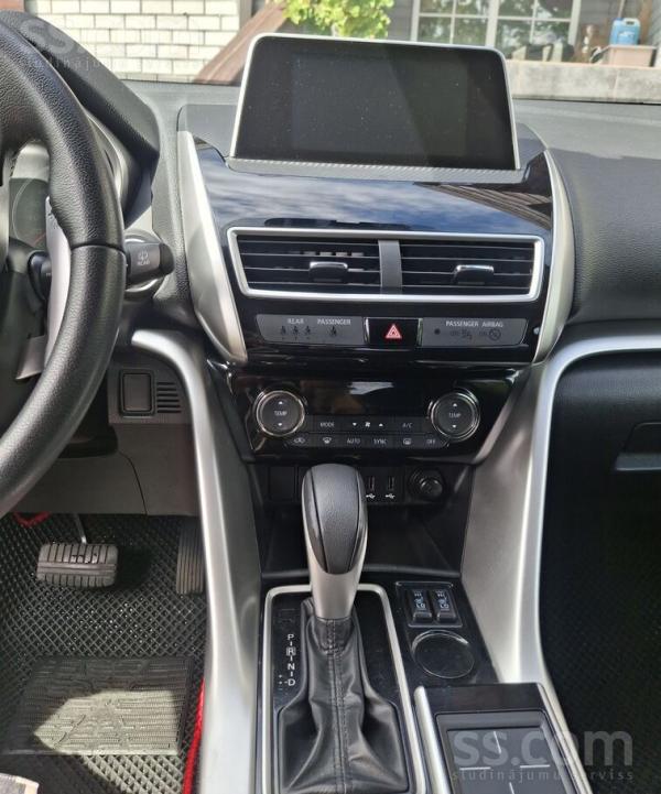 Sarkans Mitsubishi Eclipse 2019 Rīga, ar dzinēja tilpumu 1.50 L un nobraukumu 127 tūkst. km par 11300 €, foto 7 vietnē AUTOMOTO.COM.LV