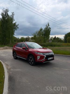 Red Mitsubishi Eclipse 2018 in Dobele, with an engine capacity of 1.50 L and mileage of 125 thousand km for 12900 €, photo 3 on AUTOMOTO.COM.LV