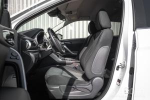 White Mitsubishi Eclipse 2019 in Talsi, with an engine capacity of 2.30 L and mileage of 183 thousand km for 13950 €, photo 10 on AUTOMOTO.COM.LV