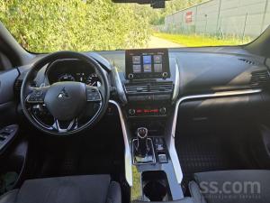 Balts Mitsubishi Eclipse 2022 Rīga, ar dzinēja tilpumu 2.40 L un nobraukumu 45 tūkst. km par 24500 €, foto 9 vietnē AUTOMOTO.COM.LV