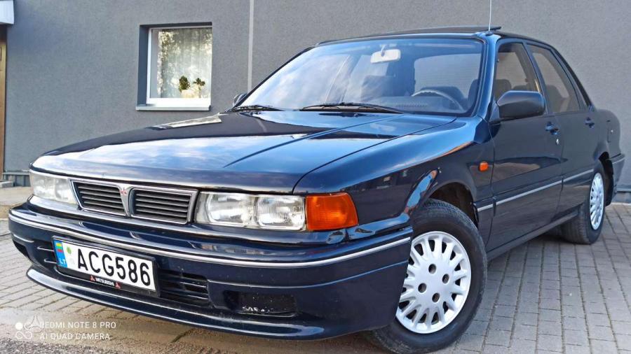 Blue Mitsubishi Galant 1992 in Pakruojis, with an engine capacity of 1.80 L and mileage of 280 thousand km for 1700 €, photo 4 on AUTOMOTO.COM.LV