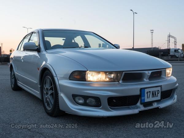 Grey Mitsubishi Galant 2001 in Tallinn, with an engine capacity of 2.50 L and mileage of 128 thousand km for 16000 €, photo 2 on AUTOMOTO.COM.LV