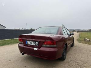 Sarkans Mitsubishi Galant 1997 Viļņa, ar dzinēja tilpumu 2.00 L un nobraukumu 257 tūkst. km par 1750 €, foto 5 vietnē AUTOMOTO.COM.LV