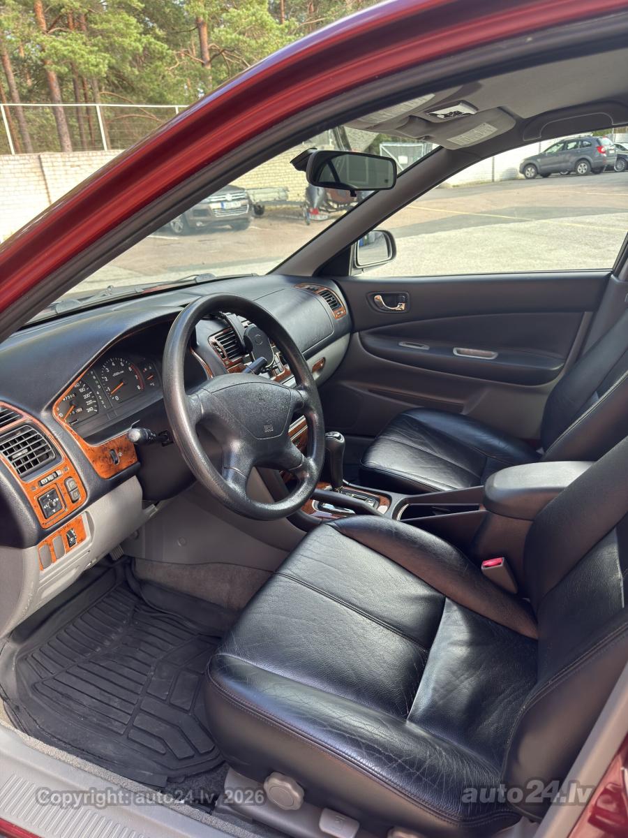 Красный Мицубиси Галант 2001 в Таллин, объемом двигателя 2.40 л и пробегом 187 тыс. км за 5500 €, фото 10 на AUTOMOTO.COM.LV