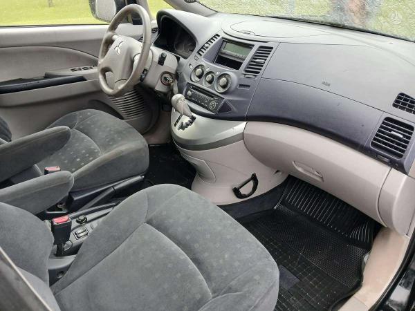 Melns Mitsubishi Grandis 2004 Kauņa, ar dzinēja tilpumu 2.40 L un nobraukumu 351 tūkst. km par 2250 €, foto 4 vietnē AUTOMOTO.COM.LV