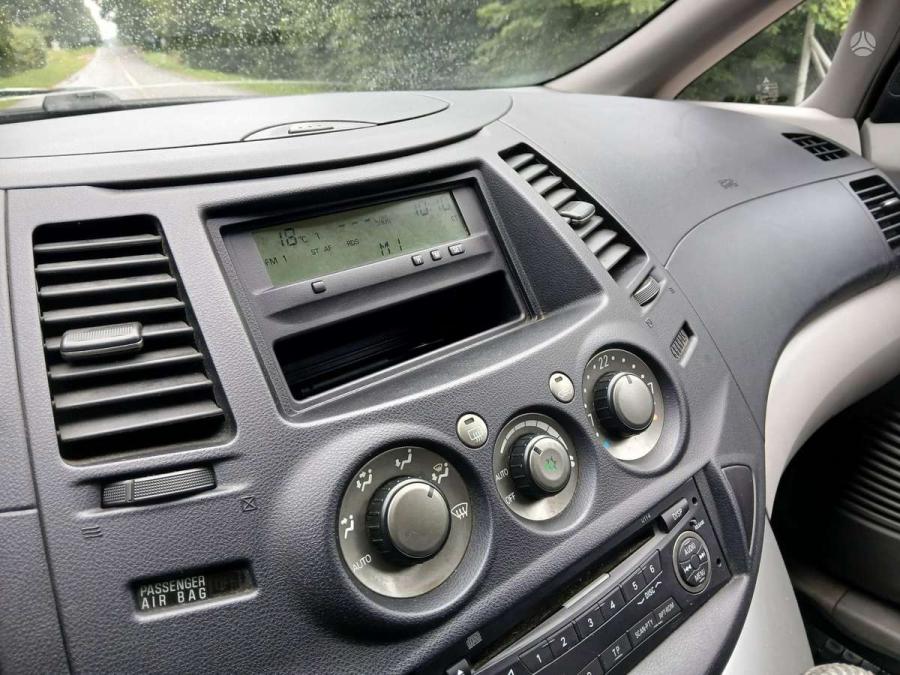 Melns Mitsubishi Grandis 2004 Kauņa, ar dzinēja tilpumu 2.40 L un nobraukumu 351 tūkst. km par 2250 €, foto 12 vietnē AUTOMOTO.COM.LV