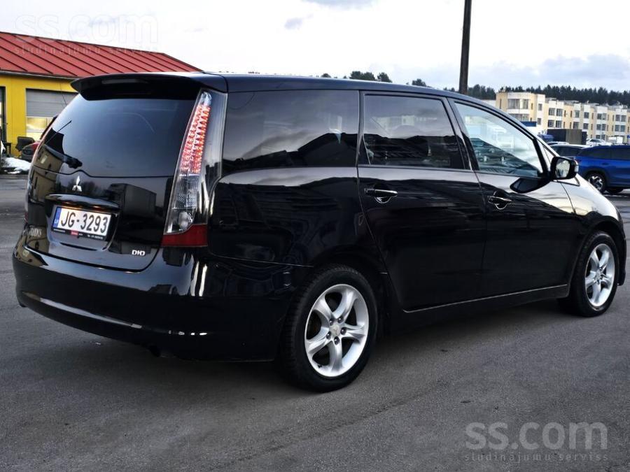 Melns Mitsubishi Grandis 2006 Rīga, ar dzinēja tilpumu 2.00 L un nobraukumu 327 tūkst. km par 2990 €, foto 10 vietnē AUTOMOTO.COM.LV