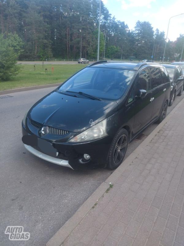 Black Mitsubishi Grandis 2006 in Vilnius, with an engine capacity of 2.00 L and mileage of 255 thousand km for 1000 €, photo 1 on AUTOMOTO.COM.LV