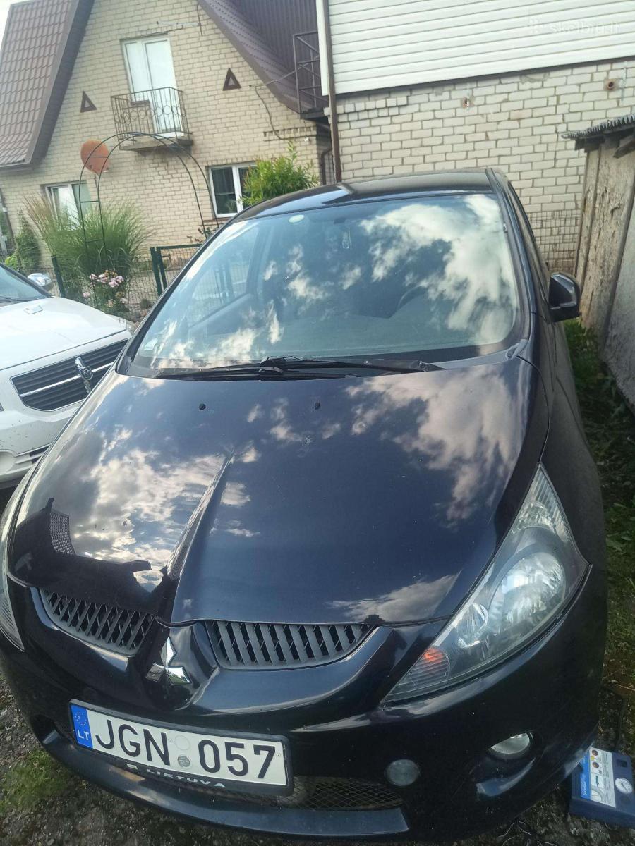 Melns Mitsubishi Grandis 2006 Kauņa, ar dzinēja tilpumu 2.00 L un nobraukumu 252 tūkst. km par 500 €, foto 3 vietnē AUTOMOTO.COM.LV