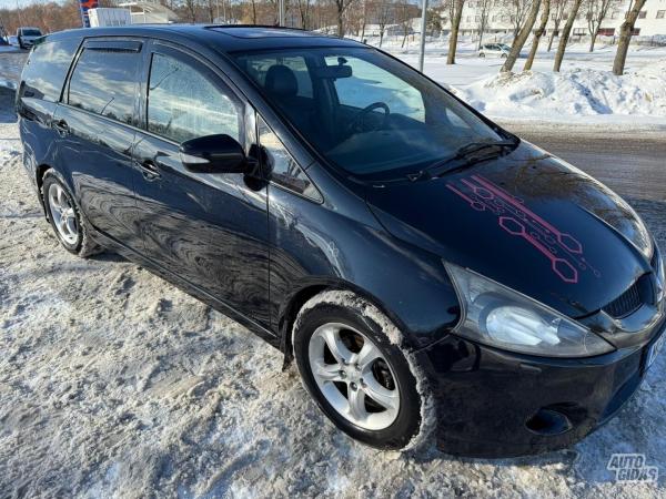 Black Mitsubishi Grandis 2007 in Kaunas, with an engine capacity of 2.00 L and mileage of 344 thousand km for 1750 €, photo 2 on AUTOMOTO.COM.LV