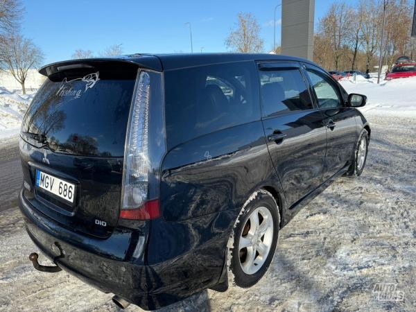 Black Mitsubishi Grandis 2007 in Kaunas, with an engine capacity of 2.00 L and mileage of 344 thousand km for 1750 €, photo 7 on AUTOMOTO.COM.LV