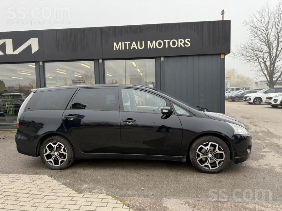 Melns Mitsubishi Grandis 2007 Jelgava, ar dzinēja tilpumu 2.40 L un nobraukumu 397 tūkst. km par 2900 €, foto 8 vietnē AUTOMOTO.COM.LV