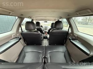 Melns Mitsubishi Grandis 2007 Jelgava, ar dzinēja tilpumu 2.40 L un nobraukumu 397 tūkst. km par 2900 €, foto 14 vietnē AUTOMOTO.COM.LV