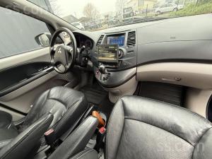 Melns Mitsubishi Grandis 2007 Jelgava, ar dzinēja tilpumu 2.40 L un nobraukumu 397 tūkst. km par 2900 €, foto 18 vietnē AUTOMOTO.COM.LV